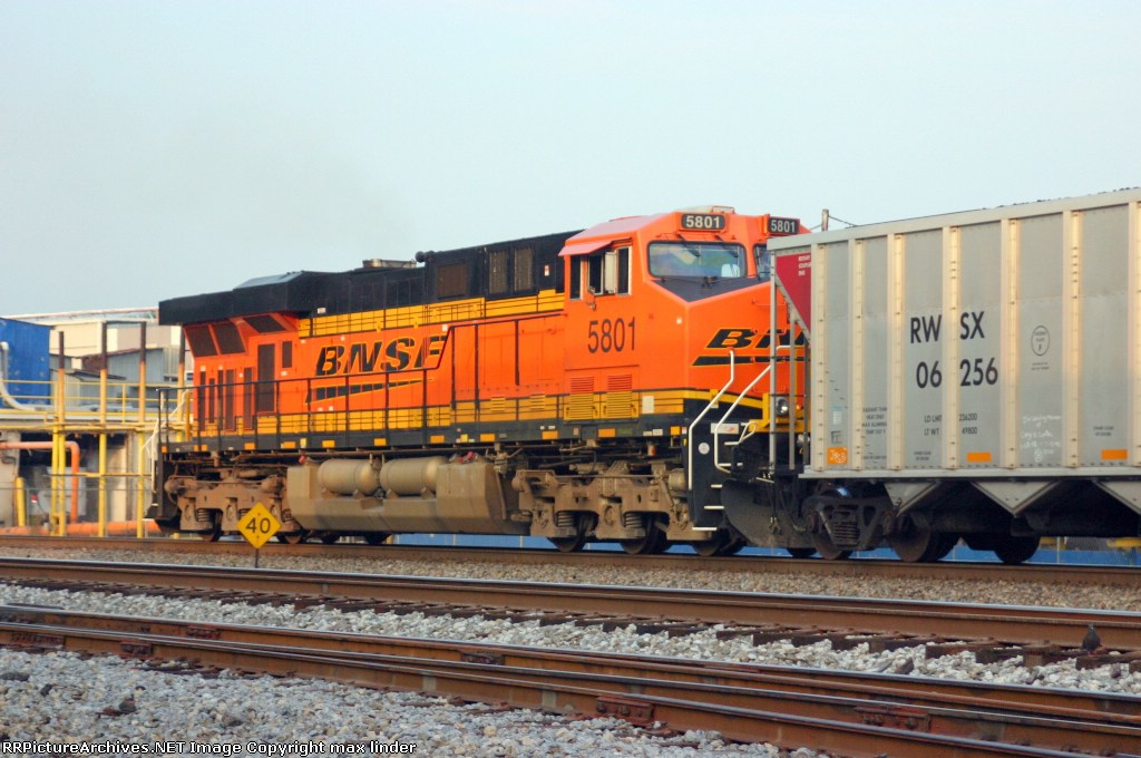 BNSF 5801